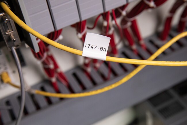 Brady Nylon Cloth Wire and Cable Flags Brady™ Nylon Cloth Wire and ...