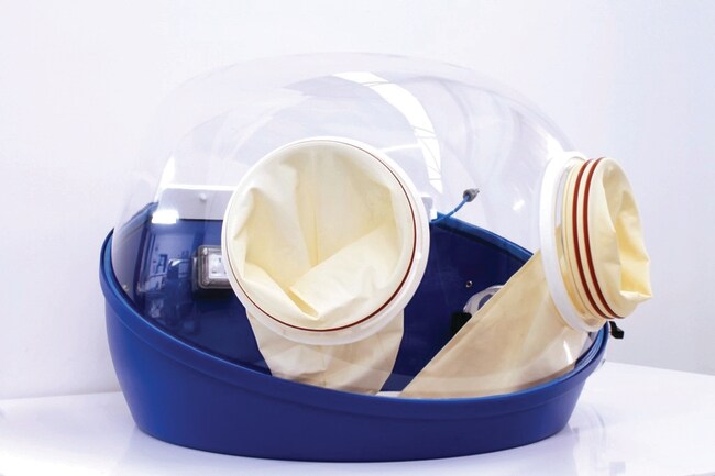 CTS Glove Bubble sealed environment enclosure withGlove Bubble sealed ...